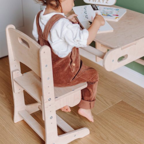 Adjustable chair for kids - TreeTale House Bed